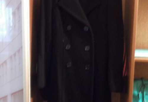 Черное пальто классика