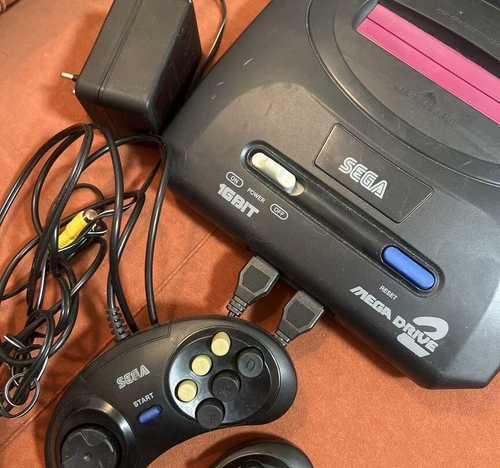 Работающая Sega и джойстики