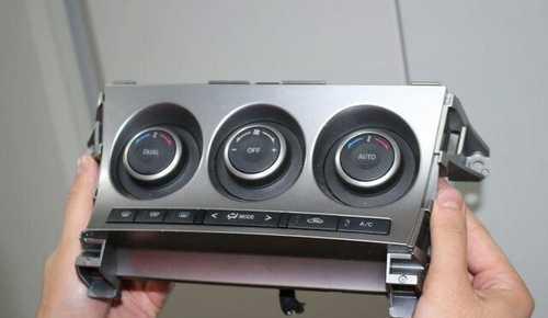 Блок климат-контроля с кнопками для Mazda 3 BL