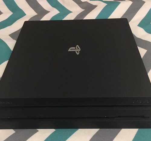 Продам PlayStation 4 pro 1 tb