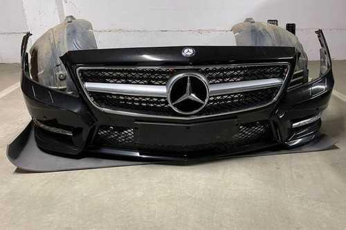 Бампер Mercedes w218 AMG в сборе оригинал