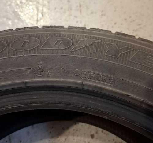 Goodyear Ice Navi SUV 235/55 R18