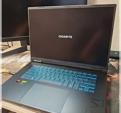16" GIGABYTE Gaming A16 GA63H, Ryzen 7, RAM 16ГБ, 1024 ГБ, GeForce RTX 5060 8 ГБ
