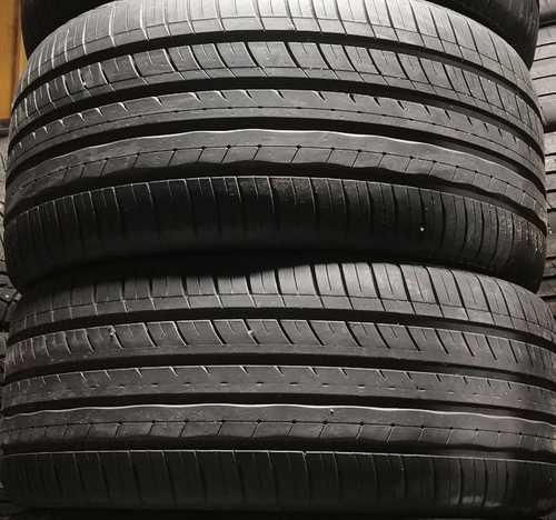 RoadX RXMotion U11 275/40 R20 и 315/35 R20 110Y