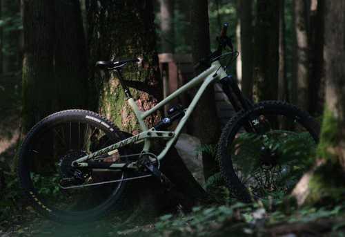 Commencal clash essential fox edition