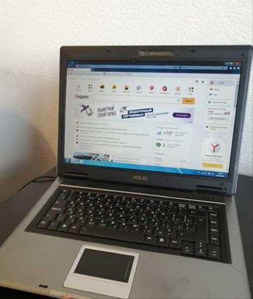 Ноутбук asus экран 15.4, оперативка 3GB, Core2Duo