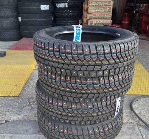 Viatti Brina Nordico V-522 185/65 R15 88T