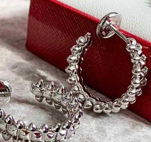 Серьги Clash de Cartier, маленькая модель, белое золото