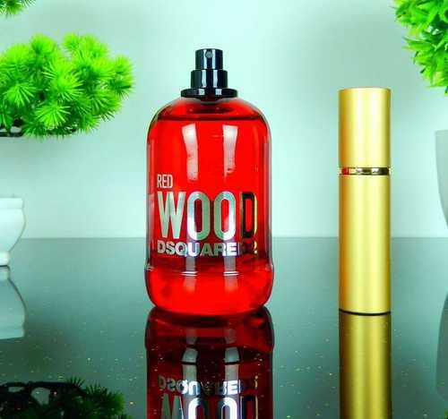 Dsquared Red Wood Отливант