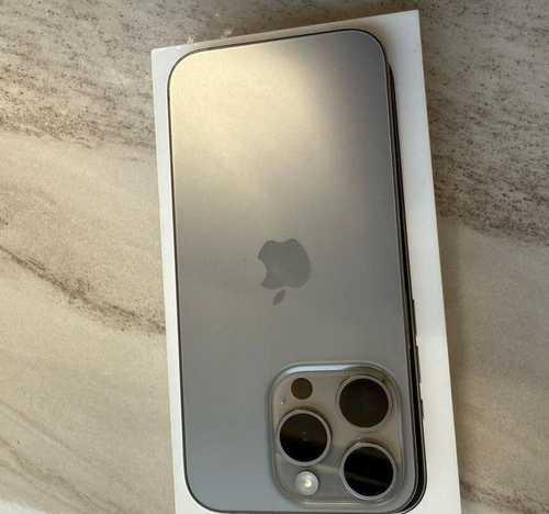 iPhone 15 Pro Max, 256 ГБ