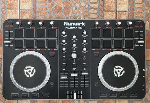 Dj контролер Numark Mixtrack Pro II