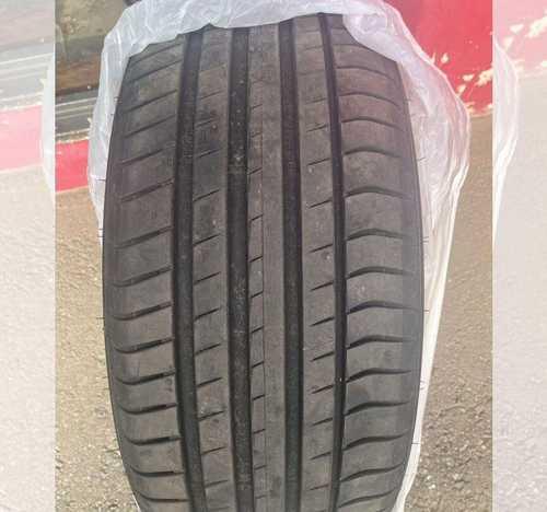 Triangle EffeXSport TH202 245/40 R20 20M