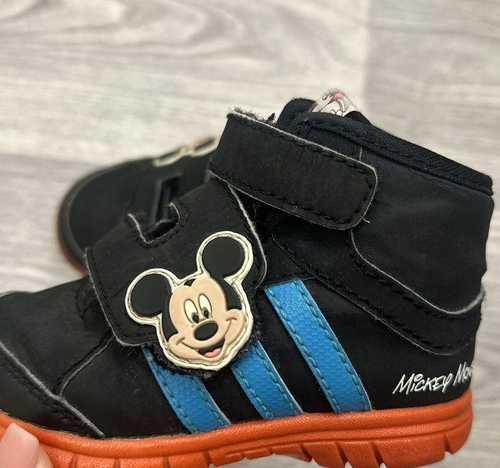 Ботинки Adidas размер 22