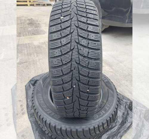 Laufenn I Fit Ice LW 71 215/65 R16 98T