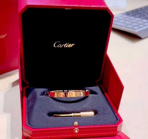 Браслет Cartier Love – идеальный подарок