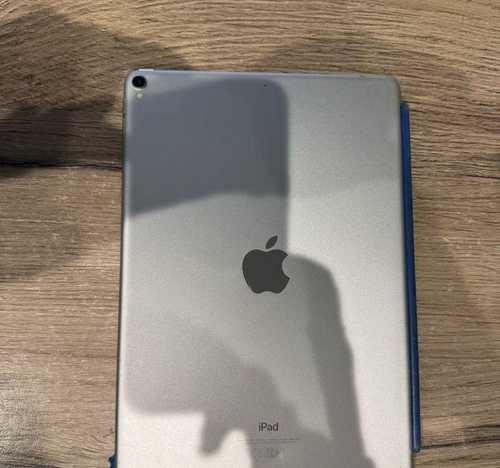 iPad pro 10.5 1st gen 256gb wifi only