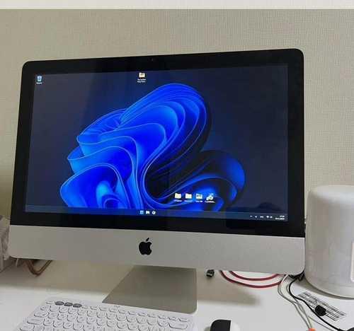 Apple iMac 21,5 2010 custom