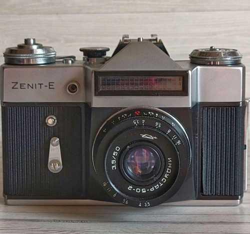 Пленочный фотоаппарат Zenit-e