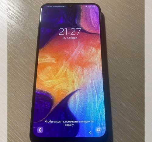 Samsung Galaxy A50, 4/64 ГБ