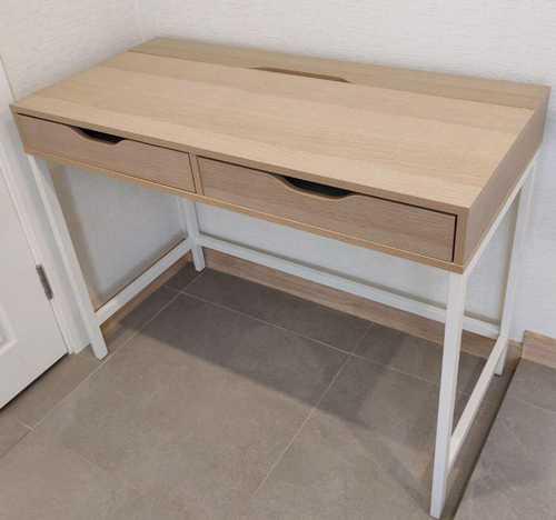 Письменный стол IKEA alex