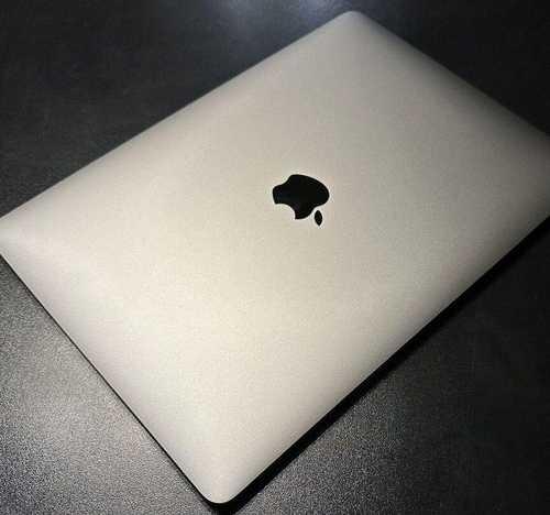 MacBook Air 13 (2020, M1), 256 ГБ, M1 (8-core), RAM 8 ГБ, GPU 8-core
