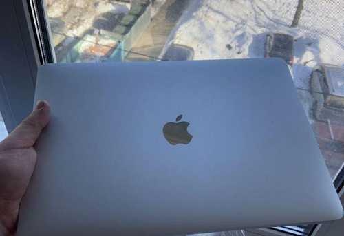 Серебристый Apple MacBook Air 13 2019 8gb 128gb