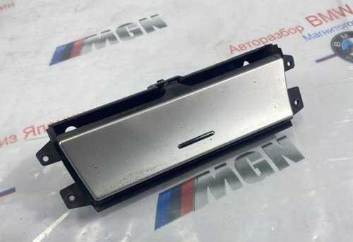 Пепельница передняя Bmw X5 E53 M54B30 2006