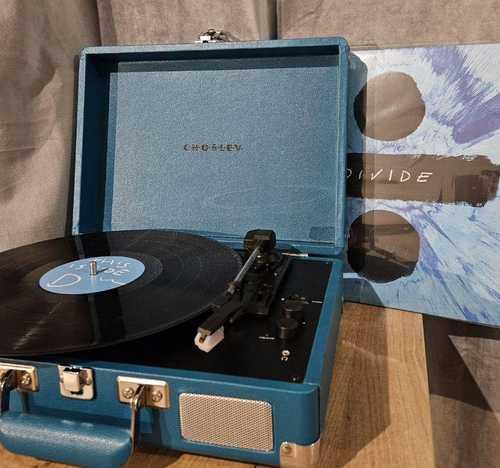 Виниловый проигрыватель crosley deluxe