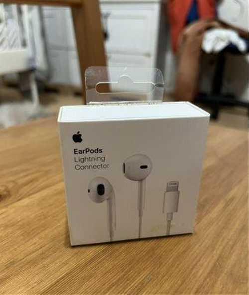 Коробка от Наушников earpods