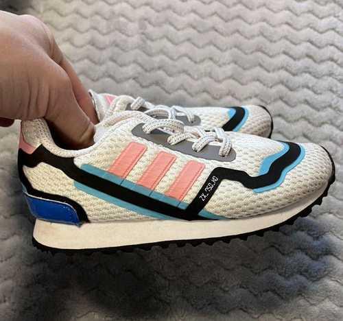 Кроссовки детские adidas