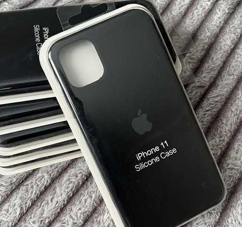 Чехол на iPhone 11