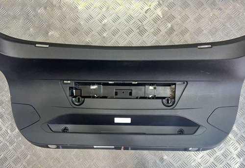 Обшивка крышки багажника BMW 4 F36