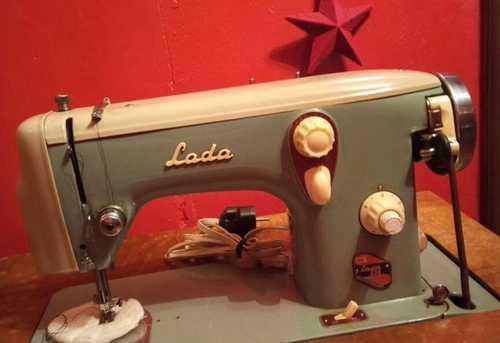 Швейная машина LADA 238