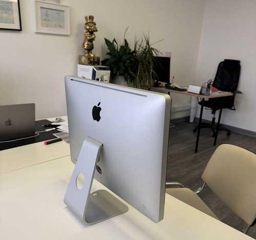 Apple iMac 21.5 2011