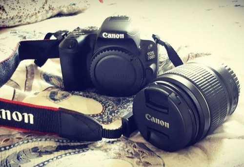 Зеркальный фотоаппарат Canon eos 200d