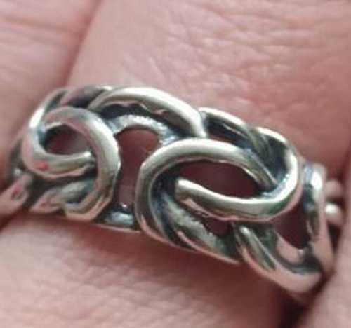 Серебряное кольцо без камней "бисмарк" новое