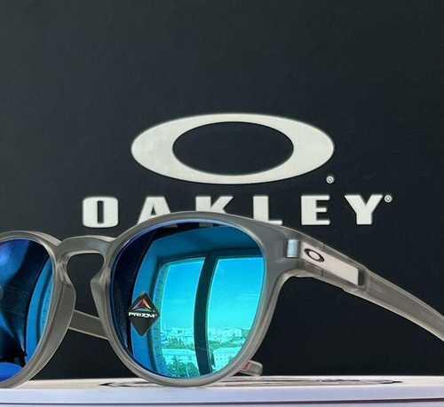 Солнцезащитные очки Oakley Latch Grey Sapphire