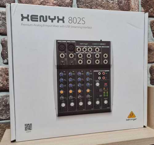 Behringer Xenyx 802S микшерный пульт