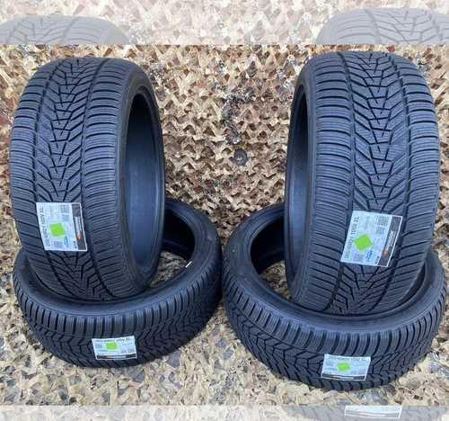 Hankook Winter I'Cept Evo 3 X W330A 265/40 R21 и 255/40 R21 105V