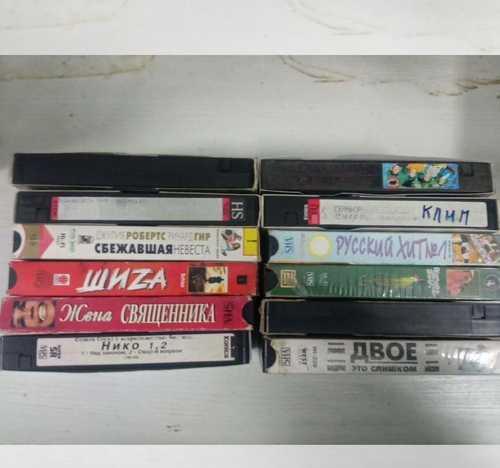 Видеокассеты vhs одним лотом