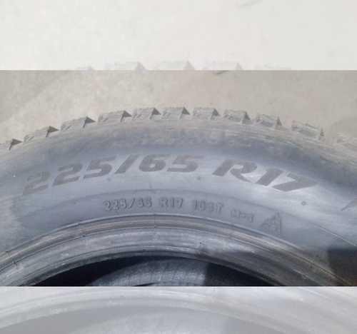 Pirelli Ice Zero 2 225/65 R17 106T