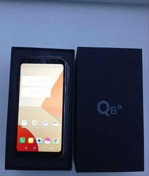 Смартфон LG Q6a