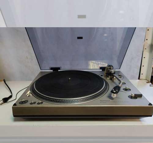 Проигрыватель винила Technics SL-1300