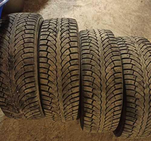 Pirelli Formula Ice 225/60 R17