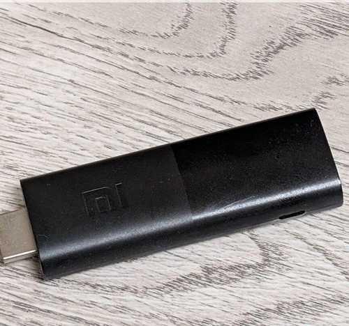 Компактная TV-приставка Xiaomi mi tv stick 2k