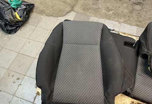 Подушка обшивка сидения передняя Kia Rio 4 X-line