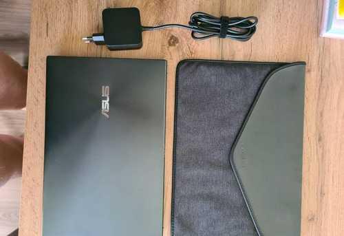 Asus Zenbook 14 UX425E