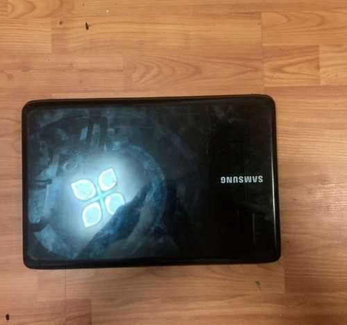 Ноутбук Samsung r540