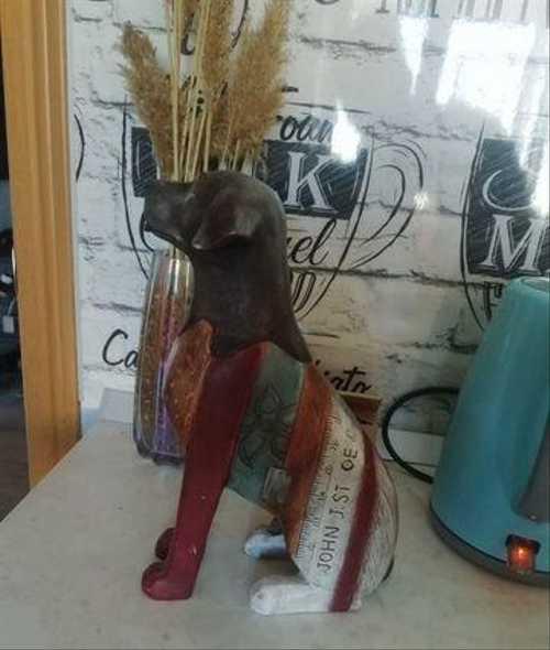 Деревянная статуэтка Собака