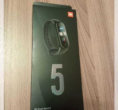 Фитнес-браслет Xiaomi Mi Band 5 Черный